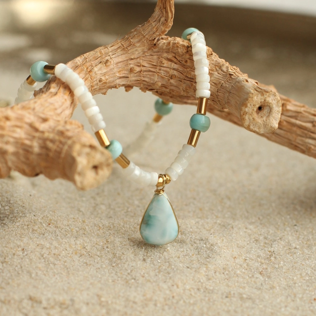 Choker z larimaru i perły - złoty - Desusan